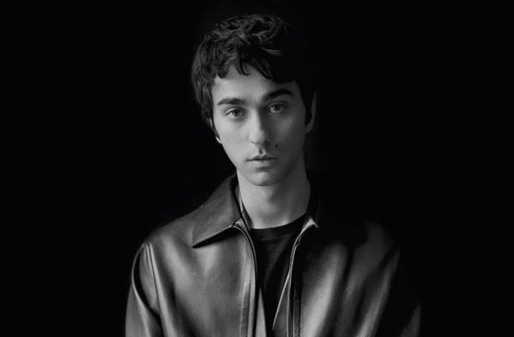 Pesona Alex Wolf Pemeran Film Dude yang Cute Abis