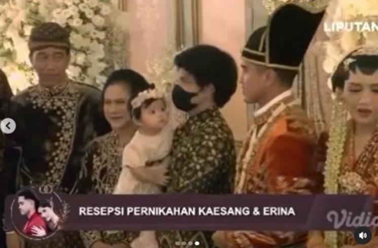 Diajak Kondangan, Tatapan Baby Ameena ke Kaesang Pangarep di Pelaminan Jadi Sorotan