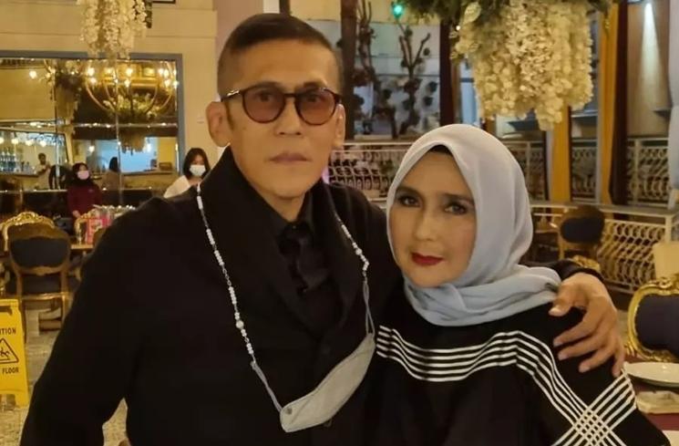 7 Artis Banting Setir Jadi Pedagang, Kevin Sanova 'Anak Langit' Jualan ...