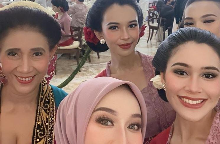 11 Momen Finalis Puteri Indonesia Jadi Bridesmaid Erina Gudono, Cantik dan Anggun Banget!