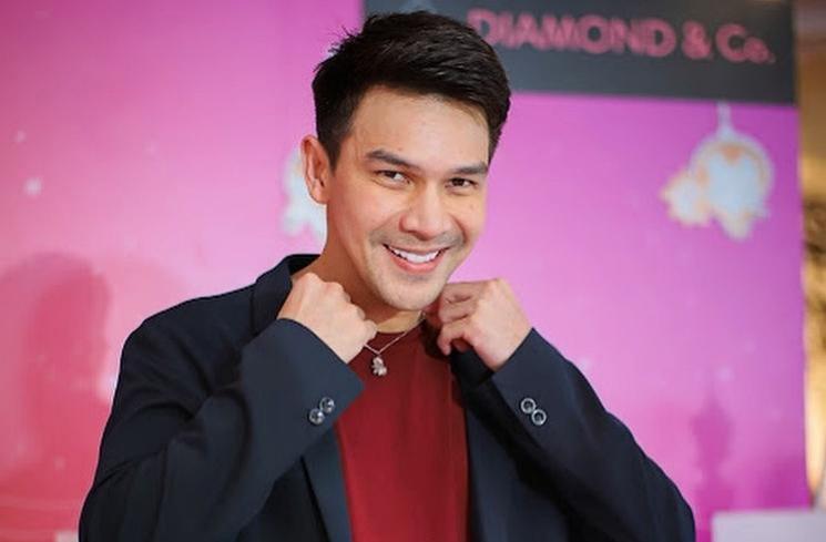 Dhena Devanka Minta Ijonk Tak Kenalkan Pasangan Baru ke Anak, Ia ... Dhena Devanka Minta Ijonk Tak Kenalkan Pasangan Baru ke Anak, Ia ...