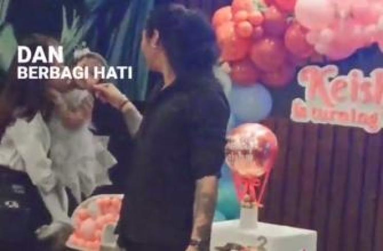 Sempat Dituding Tak Beri Nafkah, Renaga Tahier dan Istri Kompak Rayakan Ultah Anak Disorot ...